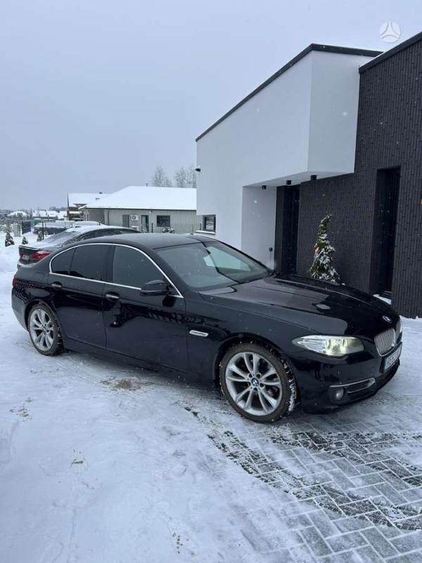 Black BMW 520 2013 in Kaunas, with an engine capacity of 2.00 L and mileage of 228 thousand km for 3750 €, photo 2 on AUTOMOTO.COM.LV