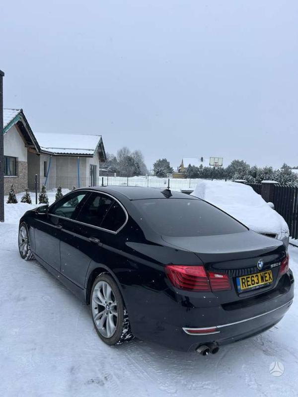 Black BMW 520 2013 in Kaunas, with an engine capacity of 2.00 L and mileage of 228 thousand km for 3750 €, photo 6 on AUTOMOTO.COM.LV