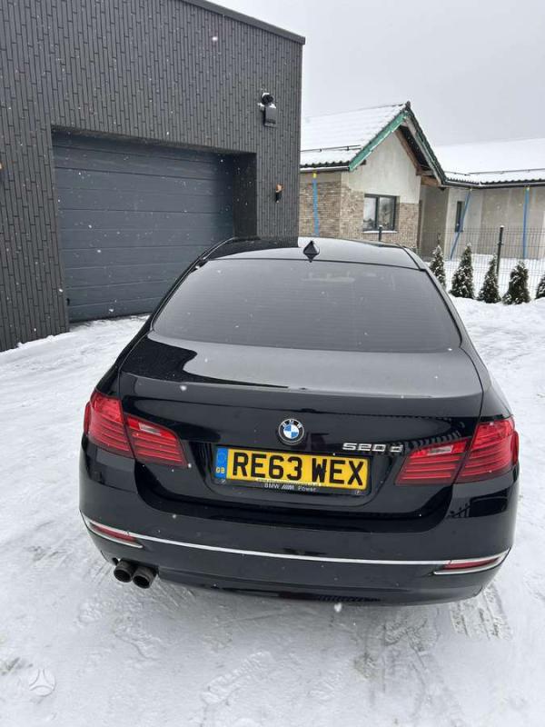 Black BMW 520 2013 in Kaunas, with an engine capacity of 2.00 L and mileage of 228 thousand km for 3750 €, photo 7 on AUTOMOTO.COM.LV