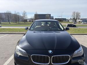 Black BMW 520 2013 in Kaunas, with an engine capacity of 2.00 L and mileage of 214 thousand km for 10000 €, photo  on AUTOMOTO.COM.LV