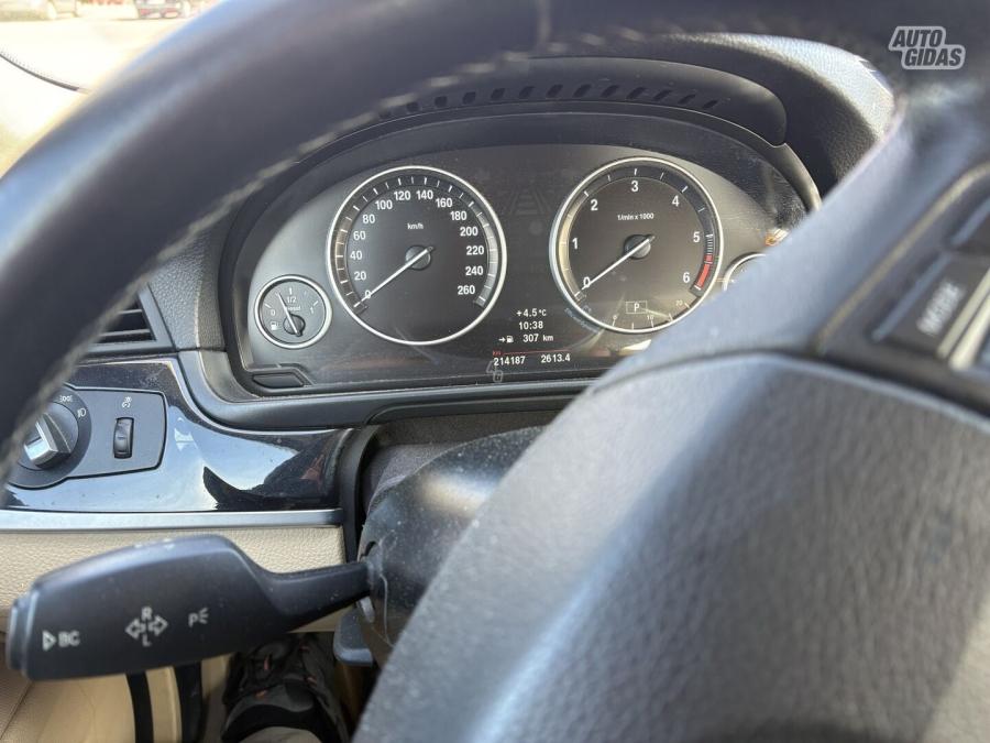 Black BMW 520 2013 in Kaunas, with an engine capacity of 2.00 L and mileage of 214 thousand km for 10000 €, photo 10 on AUTOMOTO.COM.LV