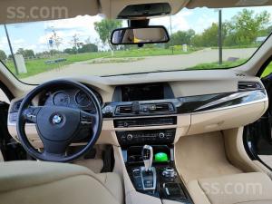 Black BMW 520 2013 in Daugavpils, with an engine capacity of 2.00 L and mileage of 252 thousand km for 11500 €, photo 19 on AUTOMOTO.COM.LV
