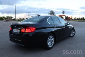 Black BMW 520 2013 in Riga, with an engine capacity of 2.00 L and mileage of 357 thousand km for 7490 €, photo 7 on AUTOMOTO.COM.LV