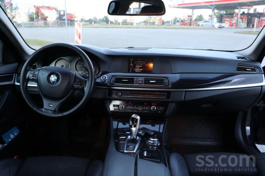 Black BMW 520 2013 in Riga, with an engine capacity of 2.00 L and mileage of 357 thousand km for 7490 €, photo 11 on AUTOMOTO.COM.LV