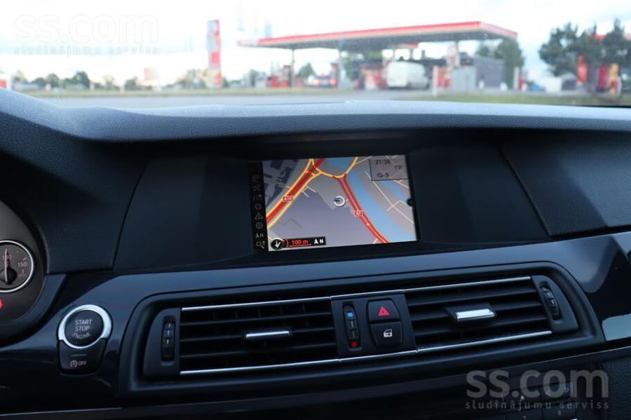 Black BMW 520 2013 in Riga, with an engine capacity of 2.00 L and mileage of 357 thousand km for 7490 €, photo 21 on AUTOMOTO.COM.LV