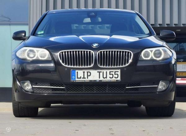Black BMW 520 2013 in Siauliai, with an engine capacity of 2.00 L and mileage of 280 thousand km for 7990 €, photo 2 on AUTOMOTO.COM.LV
