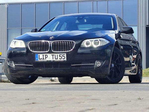 Black BMW 520 2013 in Siauliai, with an engine capacity of 2.00 L and mileage of 280 thousand km for 7990 €, photo 4 on AUTOMOTO.COM.LV