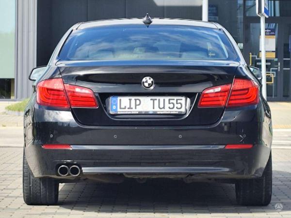 Black BMW 520 2013 in Siauliai, with an engine capacity of 2.00 L and mileage of 280 thousand km for 7990 €, photo 7 on AUTOMOTO.COM.LV