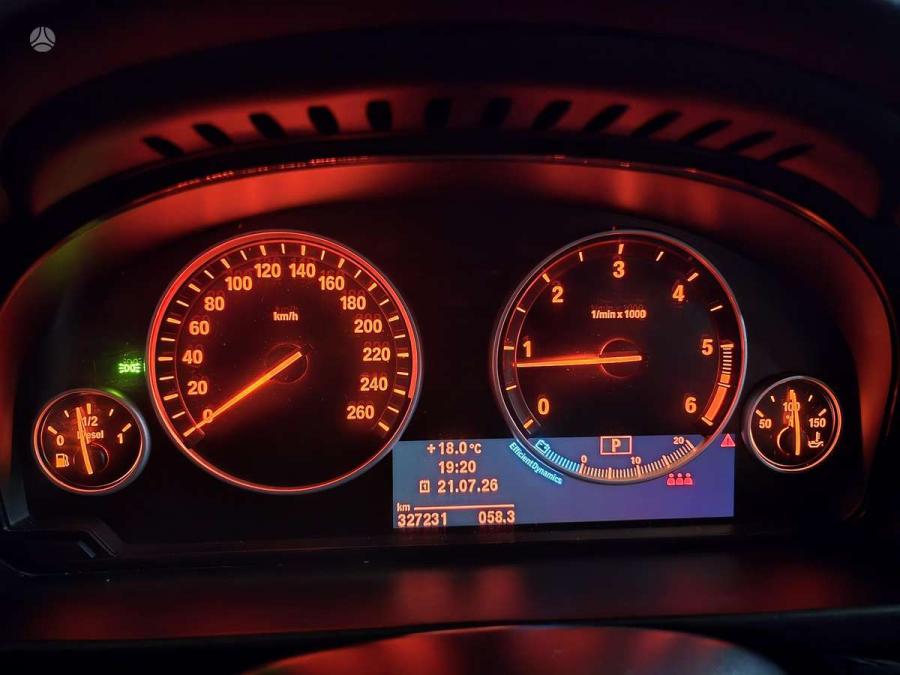 Black BMW 520 2013 in Marijampole, with an engine capacity of 2.00 L and mileage of 327 thousand km for 7450 €, photo 18 on AUTOMOTO.COM.LV