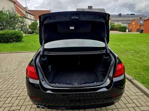 Black BMW 520 2013 in Marijampole, with an engine capacity of 2.00 L and mileage of 327 thousand km for 7450 €, photo 26 on AUTOMOTO.COM.LV