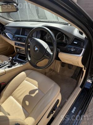 Melns BMW 520 2013 Madona, ar dzinēja tilpumu 2.00 L un nobraukumu 190 tūkst. km par 3300 €, foto 6 vietnē AUTOMOTO.COM.LV