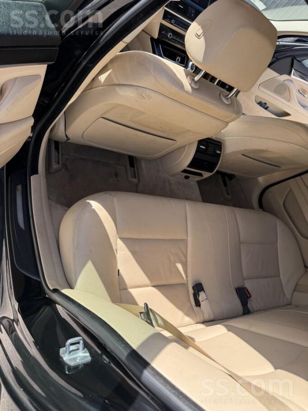 Melns BMW 520 2013 Madona, ar dzinēja tilpumu 2.00 L un nobraukumu 190 tūkst. km par 3300 €, foto 8 vietnē AUTOMOTO.COM.LV