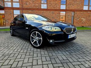 Melns BMW 520 2013 Marijampole, ar dzinēja tilpumu 2.00 L un nobraukumu 327 tūkst. km par 6900 €, foto  vietnē AUTOMOTO.COM.LV