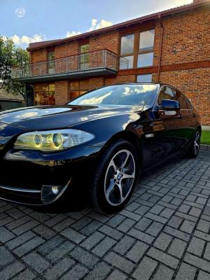 Melns BMW 520 2013 Marijampole, ar dzinēja tilpumu 2.00 L un nobraukumu 327 tūkst. km par 6900 €, foto 8 vietnē AUTOMOTO.COM.LV