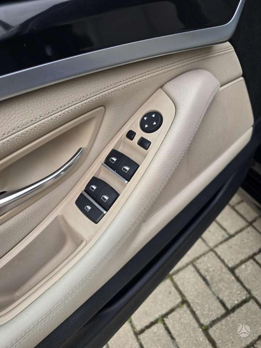 Melns BMW 520 2013 Marijampole, ar dzinēja tilpumu 2.00 L un nobraukumu 327 tūkst. km par 6900 €, foto 15 vietnē AUTOMOTO.COM.LV