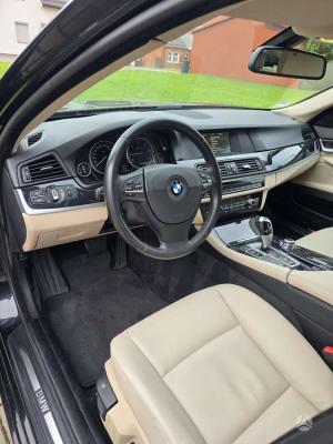 Melns BMW 520 2013 Marijampole, ar dzinēja tilpumu 2.00 L un nobraukumu 327 tūkst. km par 6900 €, foto 16 vietnē AUTOMOTO.COM.LV