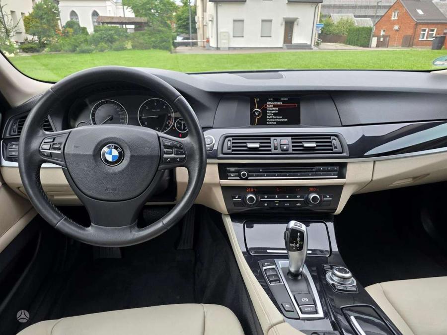 Melns BMW 520 2013 Marijampole, ar dzinēja tilpumu 2.00 L un nobraukumu 327 tūkst. km par 6900 €, foto 18 vietnē AUTOMOTO.COM.LV