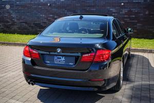 Melns BMW 520 2013 Kauņa, ar dzinēja tilpumu 2.00 L un nobraukumu 183 tūkst. km par 10450 €, foto 13 vietnē AUTOMOTO.COM.LV