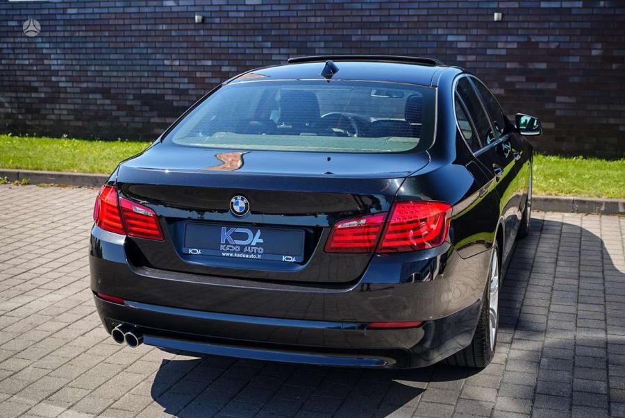 Melns BMW 520 2013 Kauņa, ar dzinēja tilpumu 2.00 L un nobraukumu 183 tūkst. km par 10450 €, foto 13 vietnē AUTOMOTO.COM.LV