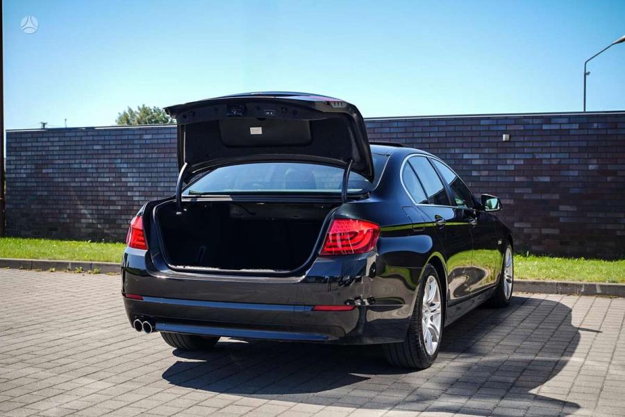 Melns BMW 520 2013 Kauņa, ar dzinēja tilpumu 2.00 L un nobraukumu 183 tūkst. km par 10450 €, foto 15 vietnē AUTOMOTO.COM.LV