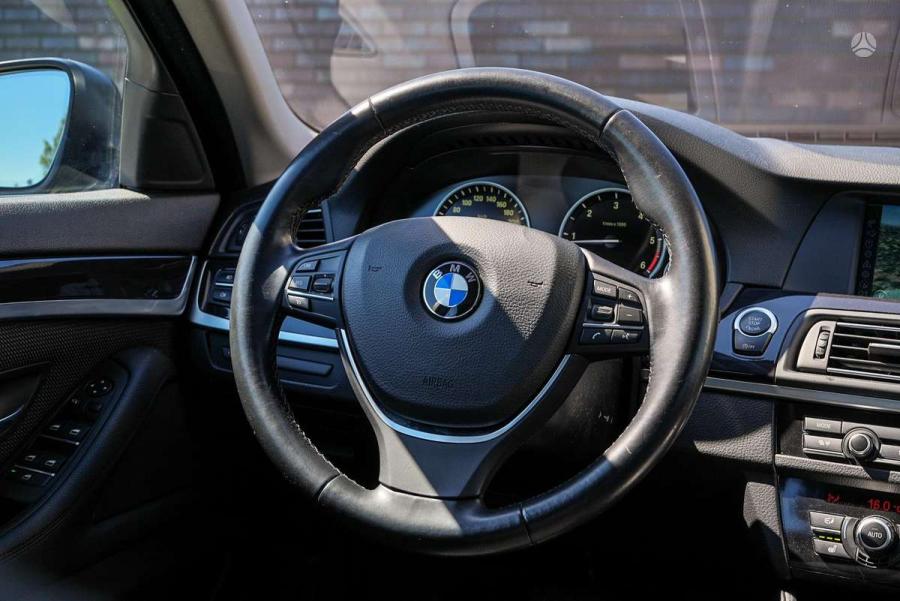 Melns BMW 520 2013 Kauņa, ar dzinēja tilpumu 2.00 L un nobraukumu 183 tūkst. km par 10450 €, foto 20 vietnē AUTOMOTO.COM.LV