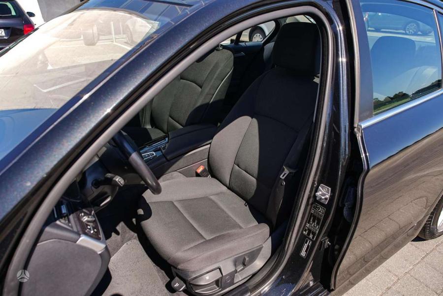 Melns BMW 520 2013 Kauņa, ar dzinēja tilpumu 2.00 L un nobraukumu 183 tūkst. km par 10450 €, foto 31 vietnē AUTOMOTO.COM.LV