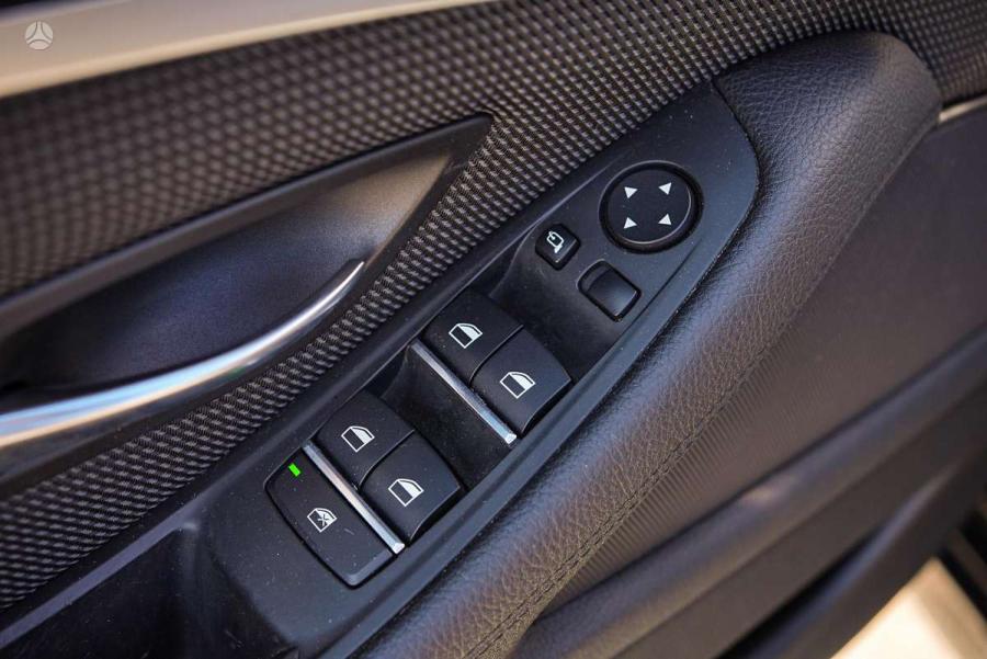 Melns BMW 520 2013 Kauņa, ar dzinēja tilpumu 2.00 L un nobraukumu 183 tūkst. km par 10450 €, foto 34 vietnē AUTOMOTO.COM.LV