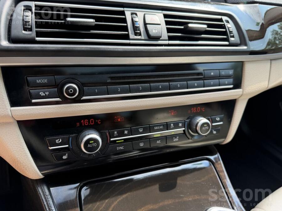 Melns BMW 520 2013 Rēzekne, ar dzinēja tilpumu 2.00 L un nobraukumu 0 tūkst. km par 9990 €, foto 13 vietnē AUTOMOTO.COM.LV