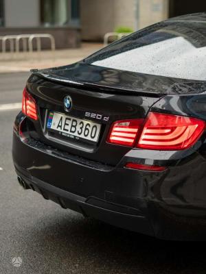 Melns BMW 520 2013 Viļņa, ar dzinēja tilpumu 2.00 L un nobraukumu 297 tūkst. km par 10500 €, foto 9 vietnē AUTOMOTO.COM.LV