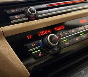 Melns BMW 520 2013 Marijampole, ar dzinēja tilpumu 2.00 L un nobraukumu 308 tūkst. km par 10500 €, foto 13 vietnē AUTOMOTO.COM.LV