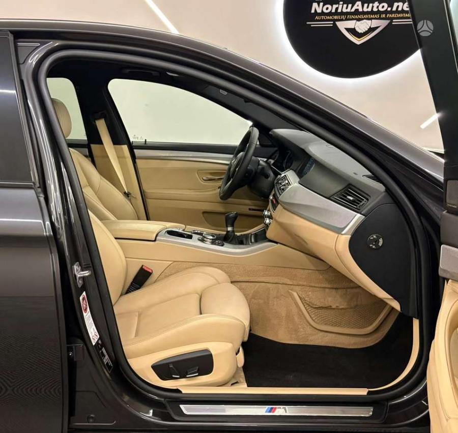 Melns BMW 520 2013 Marijampole, ar dzinēja tilpumu 2.00 L un nobraukumu 308 tūkst. km par 10500 €, foto 14 vietnē AUTOMOTO.COM.LV