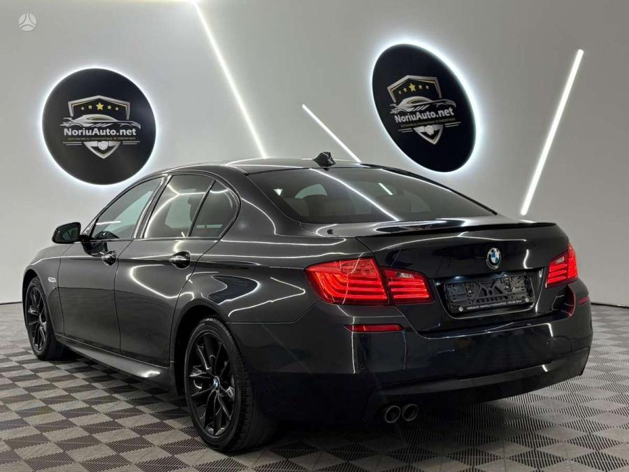 Melns BMW 520 2013 Marijampole, ar dzinēja tilpumu 2.00 L un nobraukumu 308 tūkst. km par 10500 €, foto 35 vietnē AUTOMOTO.COM.LV