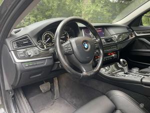 Black BMW 520 2013 in Kaunas, with an engine capacity of 2.00 L and mileage of 229 thousand km for 9800 €, photo 11 on AUTOMOTO.COM.LV