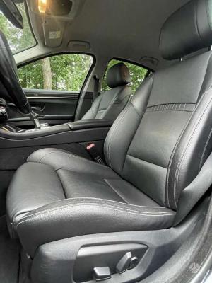 Black BMW 520 2013 in Kaunas, with an engine capacity of 2.00 L and mileage of 229 thousand km for 9800 €, photo 13 on AUTOMOTO.COM.LV