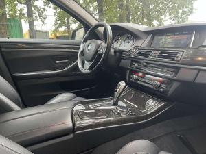 Black BMW 520 2013 in Kaunas, with an engine capacity of 2.00 L and mileage of 229 thousand km for 9800 €, photo 20 on AUTOMOTO.COM.LV