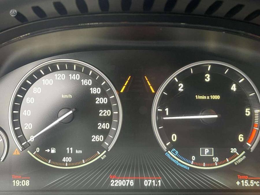 Black BMW 520 2013 in Kaunas, with an engine capacity of 2.00 L and mileage of 229 thousand km for 9800 €, photo 24 on AUTOMOTO.COM.LV
