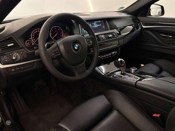 Black BMW 520 2013 in Marijampole, with an engine capacity of 2.00 L and mileage of 308 thousand km for 11850 €, photo 3 on AUTOMOTO.COM.LV