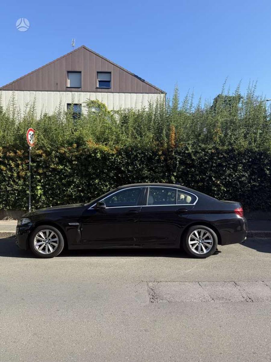 Black BMW 520 2013 in Marijampole, with an engine capacity of 2.00 L and mileage of 368 thousand km for 3650 €, photo 3 on AUTOMOTO.COM.LV