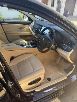 Black BMW 520 2013 in Marijampole, with an engine capacity of 2.00 L and mileage of 368 thousand km for 3650 €, photo 9 on AUTOMOTO.COM.LV