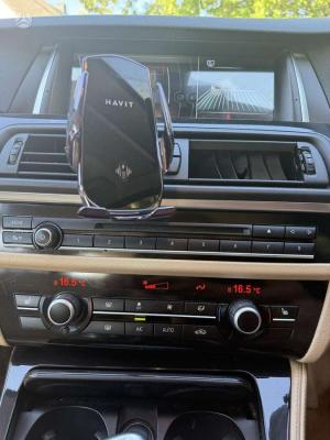 Black BMW 520 2013 in Marijampole, with an engine capacity of 2.00 L and mileage of 368 thousand km for 3650 €, photo 12 on AUTOMOTO.COM.LV