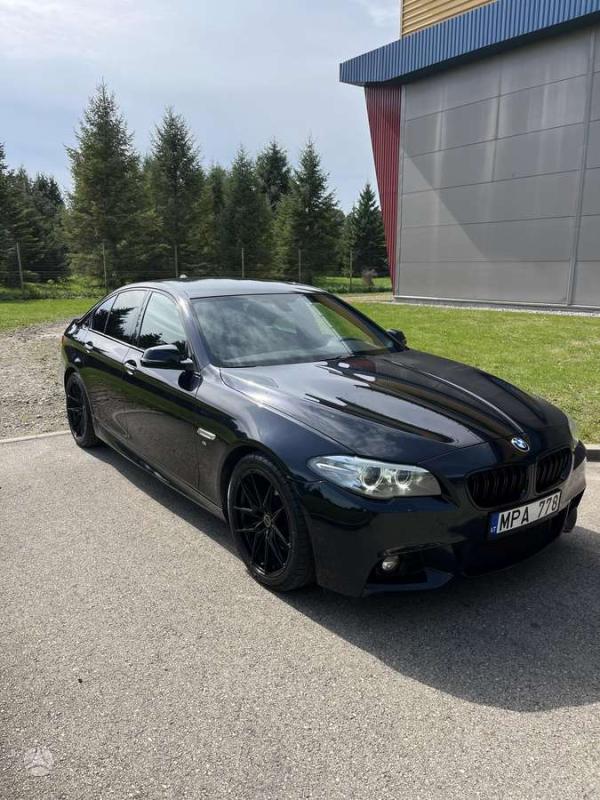 БМВ 520 2013 в Каунас на AUTOMOTO.COM.LV Черный БМВ 520 2013 в Каунас, объемом двигателя 2.00 л и пробегом 240 тыс. км за 12600 €, фото 1 на AUTOMOTO.COM.LV