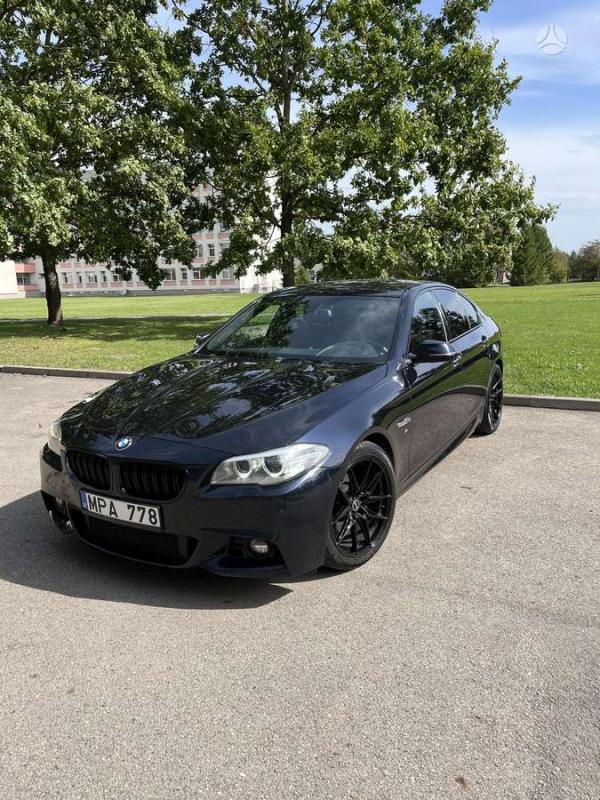 БМВ 520 2013 в Каунас на AUTOMOTO.COM.LV Черный БМВ 520 2013 в Каунас, объемом двигателя 2.00 л и пробегом 240 тыс. км за 12600 €, фото 9 на AUTOMOTO.COM.LV