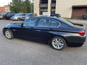 Black BMW 520 2013 in Vilnius, with an engine capacity of 2.00 L and mileage of 330 thousand km for 9300 €, photo 6 on AUTOMOTO.COM.LV