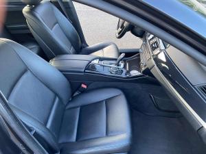 Black BMW 520 2013 in Vilnius, with an engine capacity of 2.00 L and mileage of 330 thousand km for 9300 €, photo 11 on AUTOMOTO.COM.LV