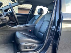 Black BMW 520 2013 in Vilnius, with an engine capacity of 2.00 L and mileage of 330 thousand km for 9300 €, photo 12 on AUTOMOTO.COM.LV