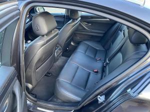 Black BMW 520 2013 in Vilnius, with an engine capacity of 2.00 L and mileage of 330 thousand km for 9300 €, photo 13 on AUTOMOTO.COM.LV