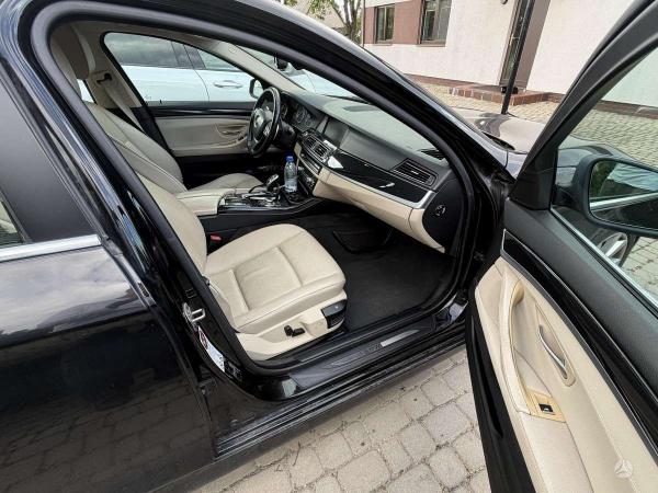BMW 520 2013 Marijampole vietnē Melns BMW 520 2013 Marijampole, ar dzinēja tilpumu 2.00 L un nobraukumu 293 tūkst. km par 7500 €, foto 3 vietnē AUTOMOTO.COM.LV