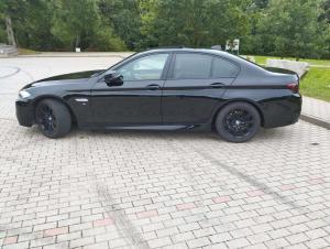 Black BMW 520 2013 in Taurage, with an engine capacity of 2.00 L and mileage of 298 thousand km for 10500 €, photo 9 on AUTOMOTO.COM.LV