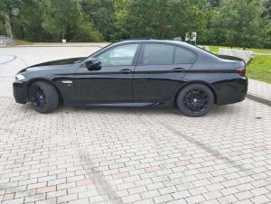 Black BMW 520 2013 in Taurage, with an engine capacity of 2.00 L and mileage of 298 thousand km for 10500 €, photo 18 on AUTOMOTO.COM.LV