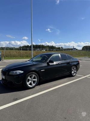 Black BMW 520 2013 in Moletai, with an engine capacity of 2.00 L and mileage of 360 thousand km for 7200 €, photo 5 on AUTOMOTO.COM.LV